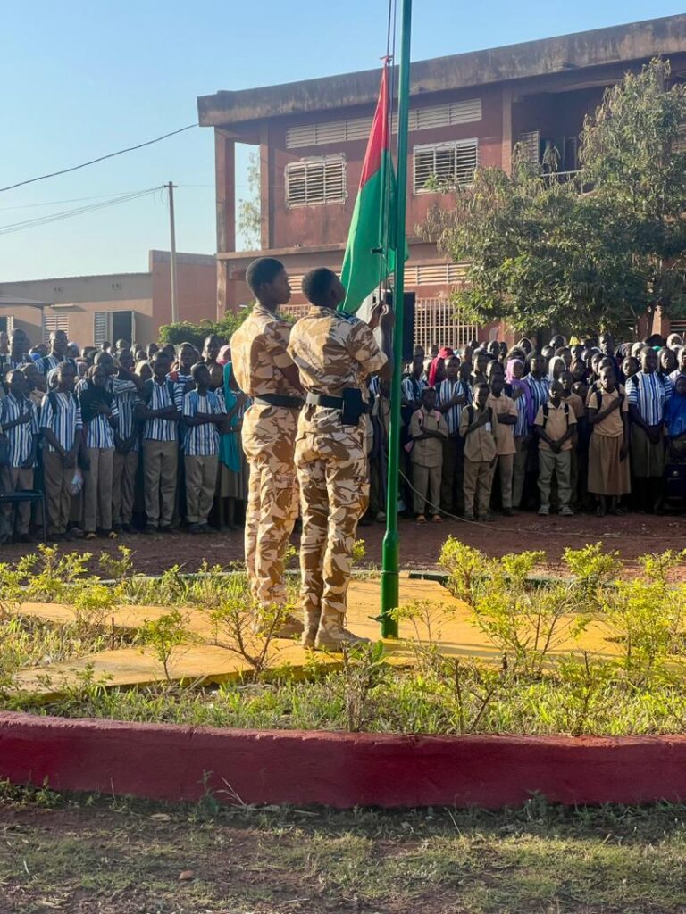 Région de Guiriko :la fibre patriotique renforcée au lycée national de ...